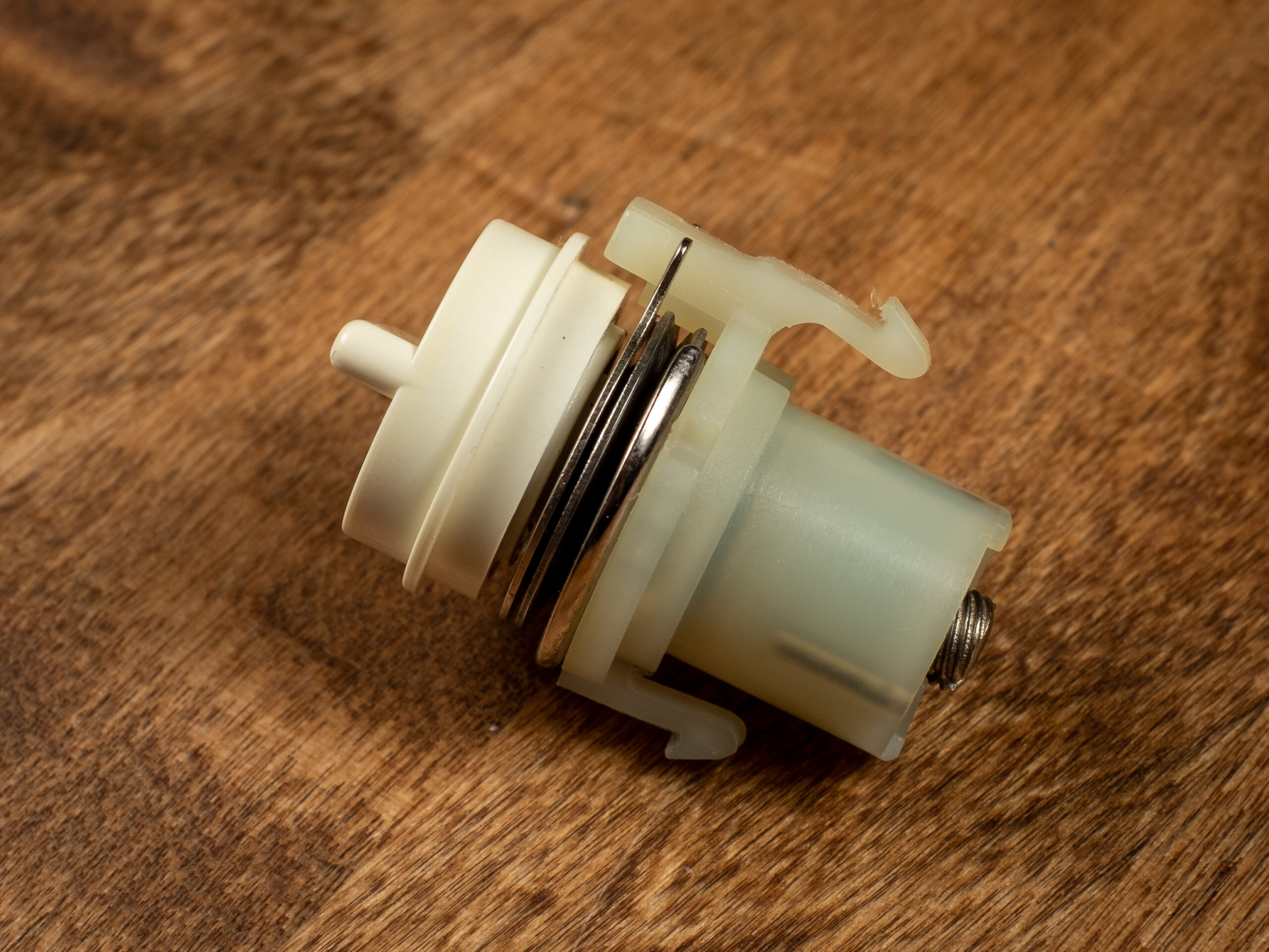 Tension Assembly for Singer Sewing Machines – Millard Sewing Center