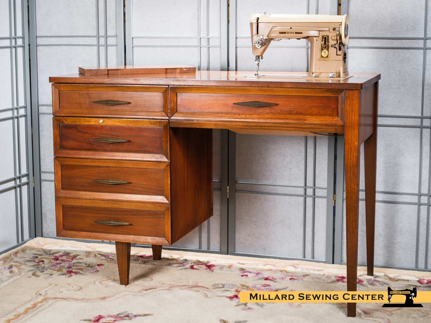 Singer, Bakersfield Cabinet – Millard Sewing Center